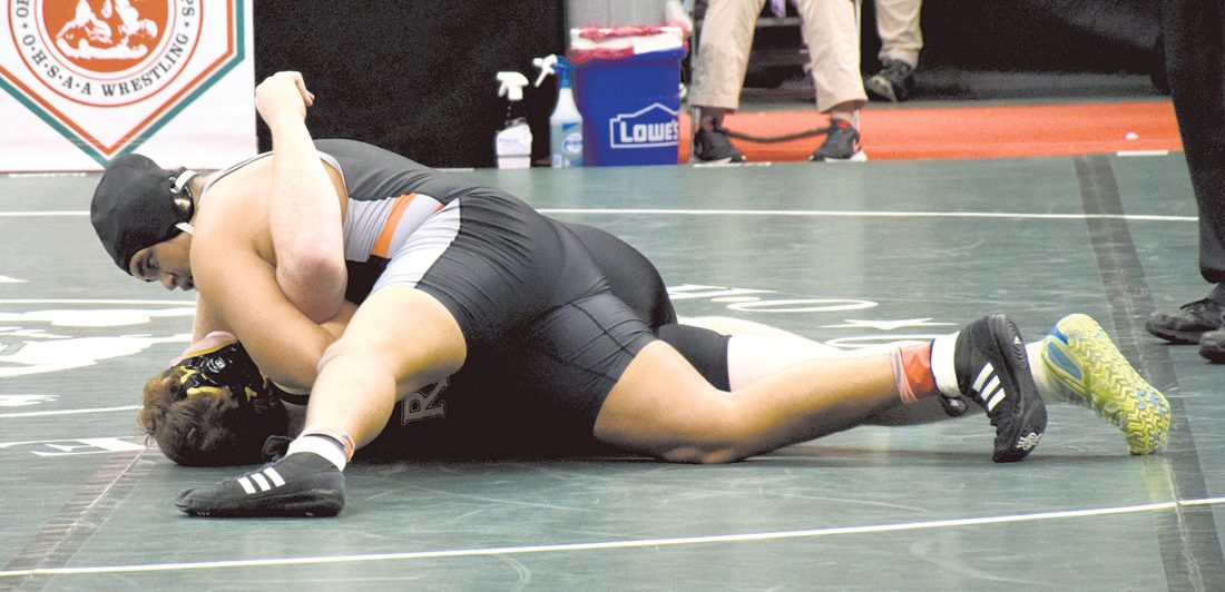 Wrestlers quietly send big messages | News, Sports, Jobs - Tribune ...